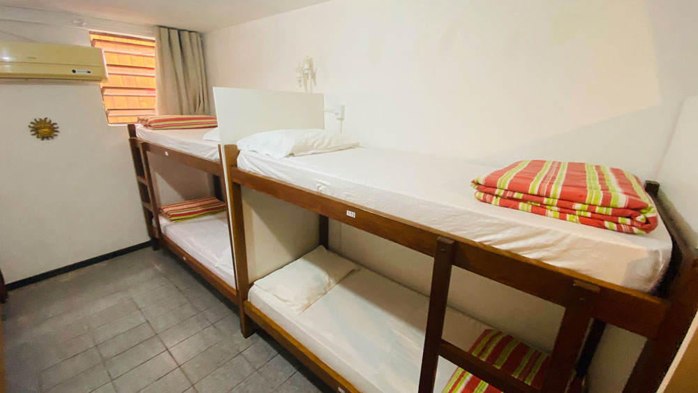 Hostel em Bombinhas | Quatro Ilhas Beach Hostel | Hospedagem compartilhada